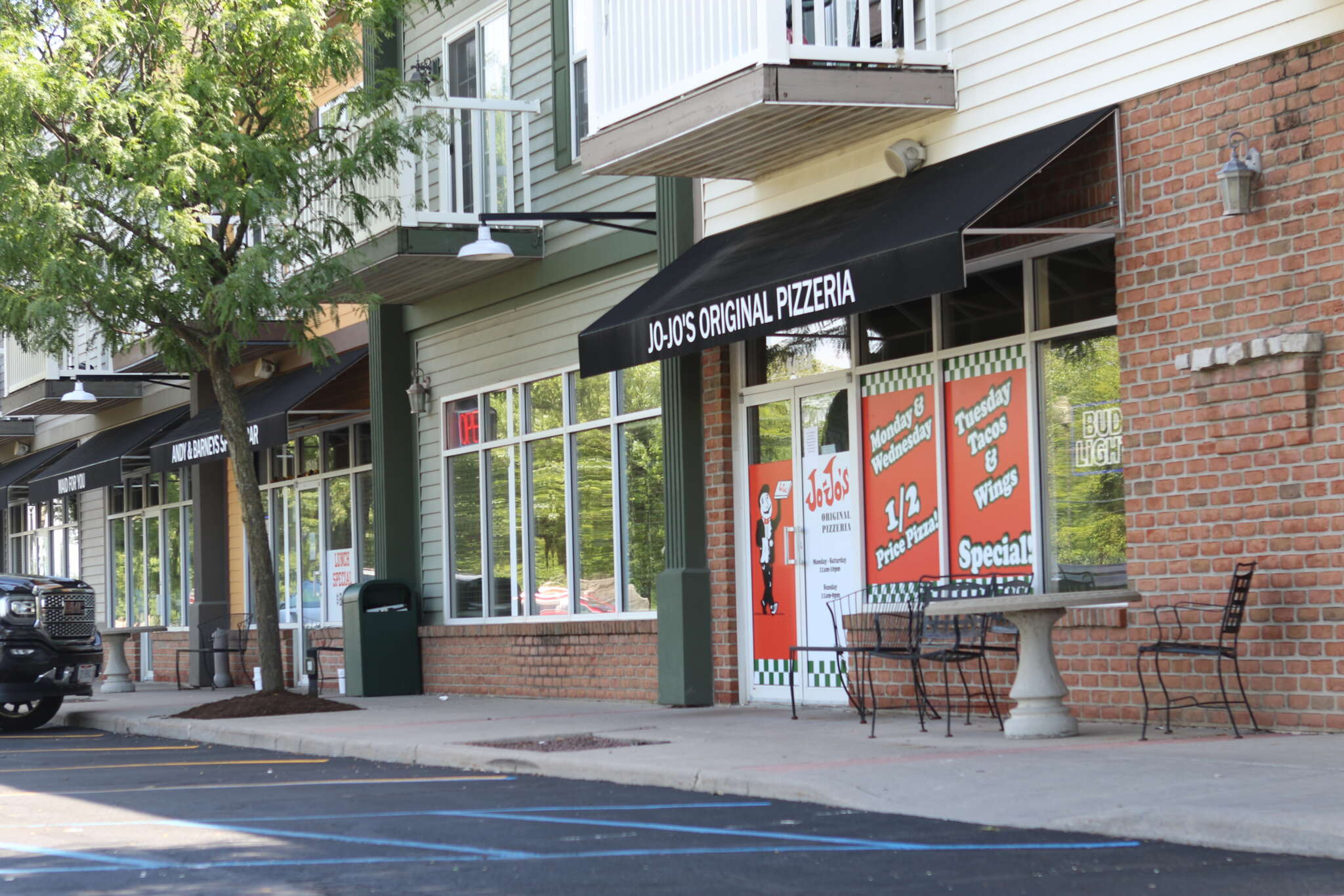 Locations – Original Jojo’s Pizzeria
